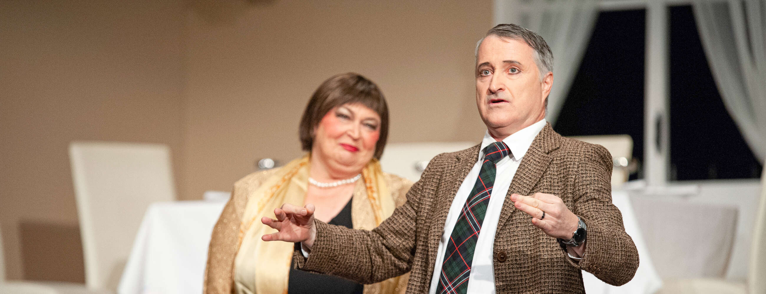 Gesellschaft - „Ein Käfig voller Narren“ - der Vinschger