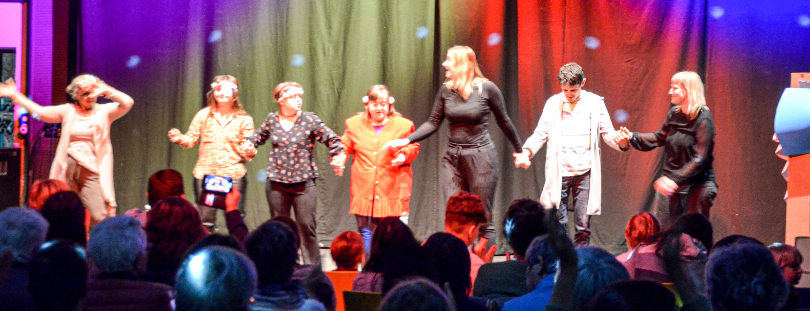 Gesellschaft - Tagträume zur Schau gestellt - der Vinschger