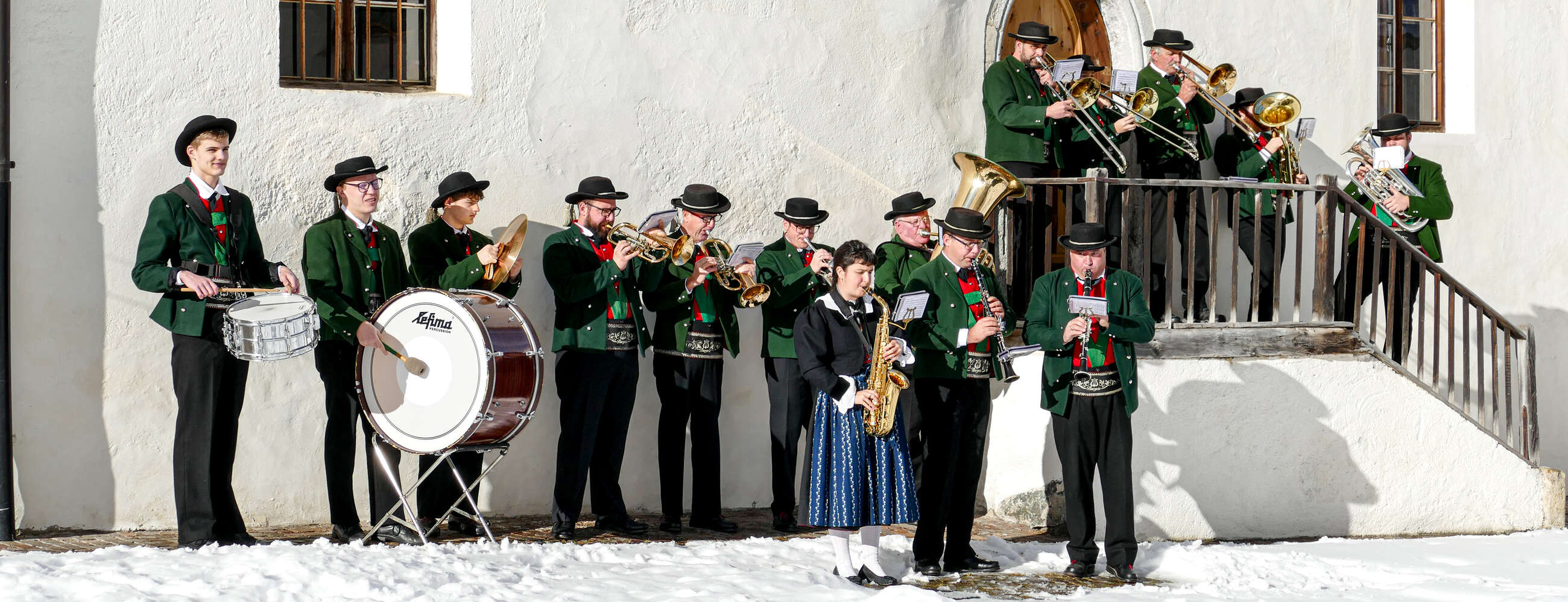 Gesellschaft - Neuer Abt in Amt und Würden - der Vinschger