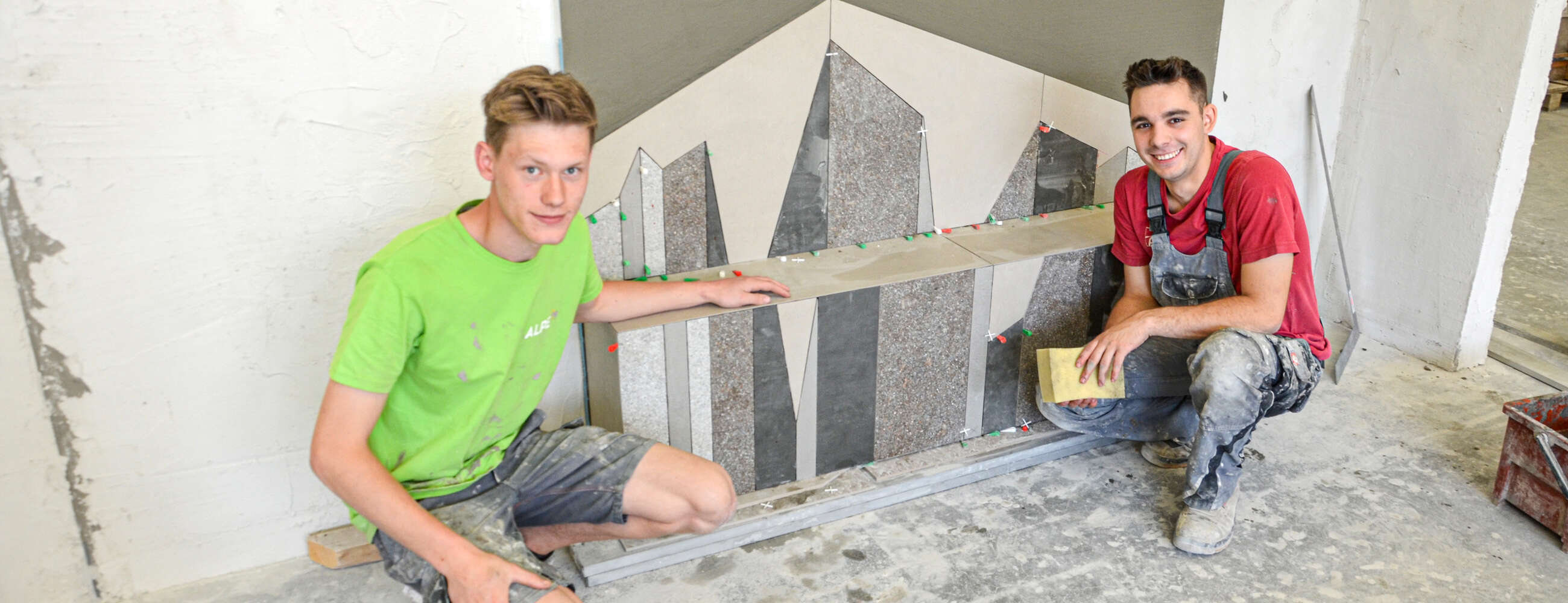 Gesellschaft - Fliesenleger holen sich gemeinsam Feinschliff - der ...